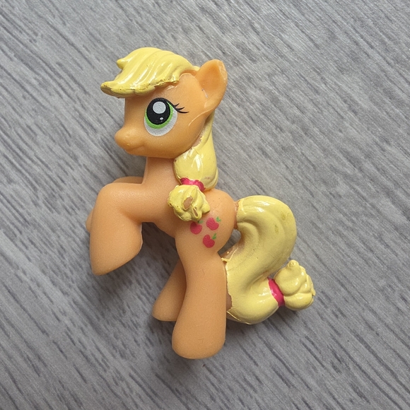 My Little Pony | Toys | Applejack My Little Pony Figure | Poshmark